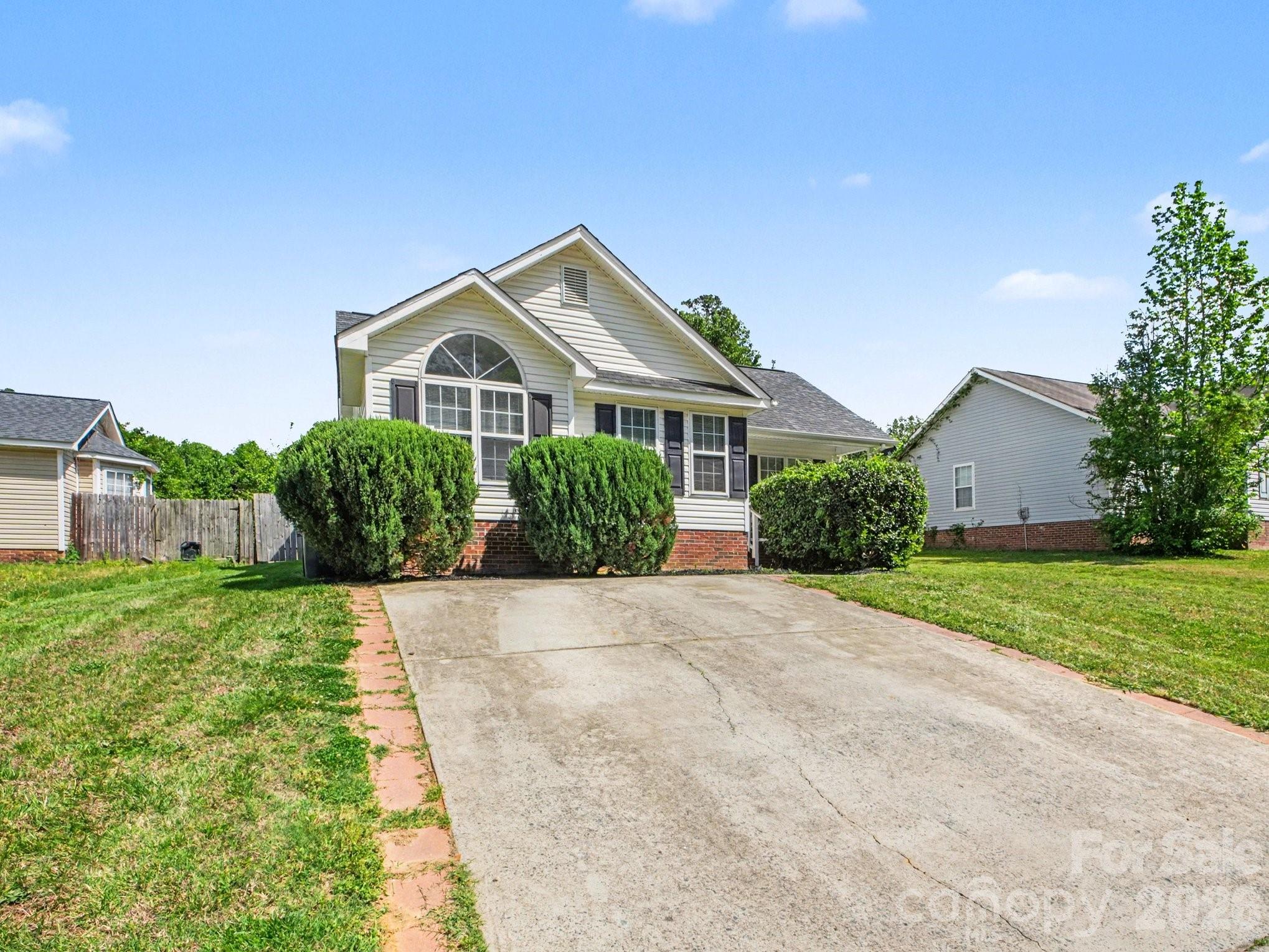 Photo 2 of 3744 Capps Hill Drive, Charlotte, NC