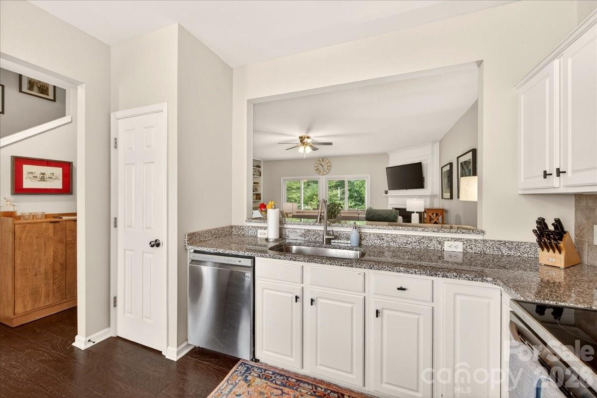 Photo 18 of 5441 Werburgh Street, Charlotte, NC