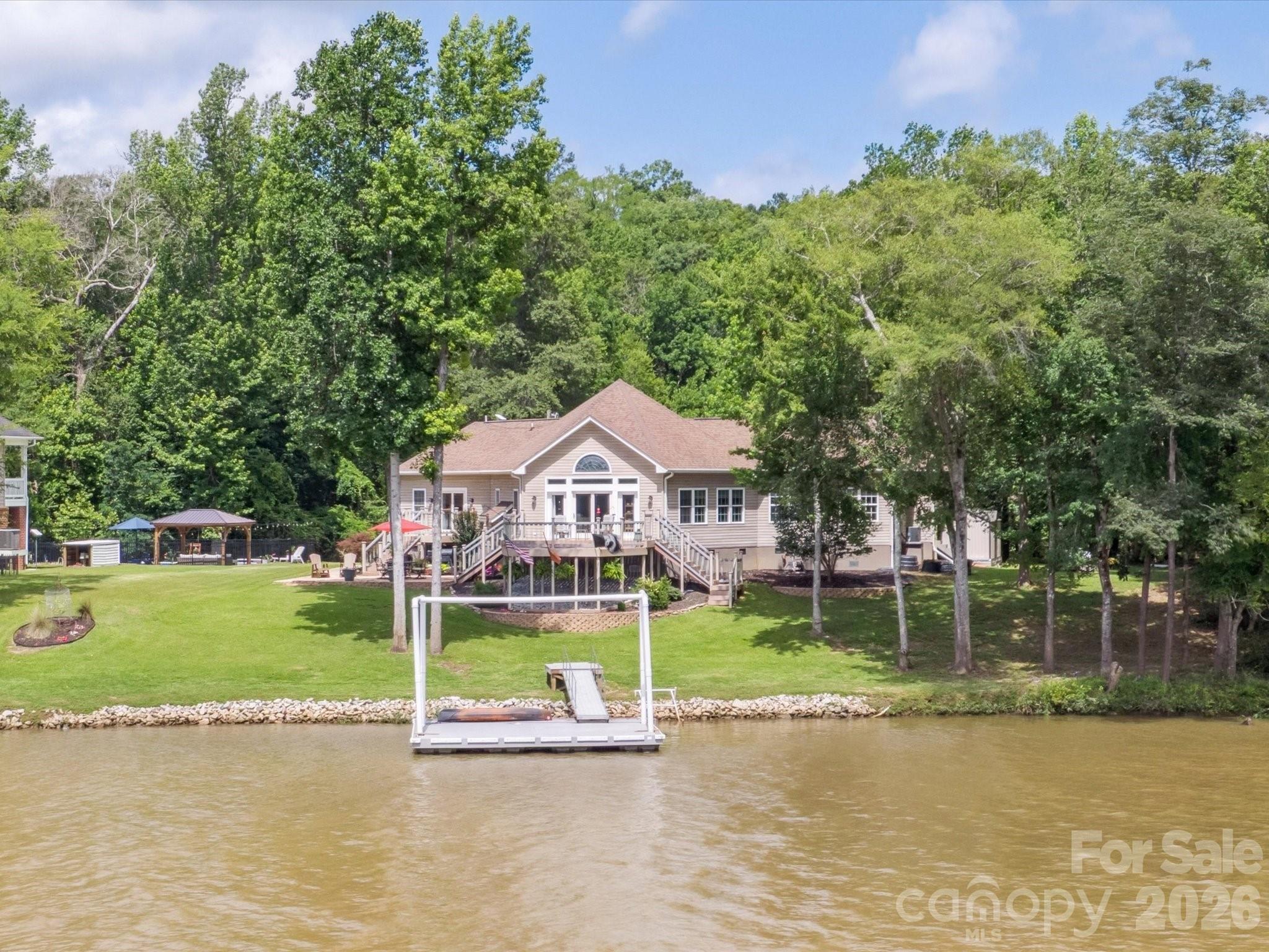 887 Living Waters Drive, Great Falls, SC - photo 4 of 47
