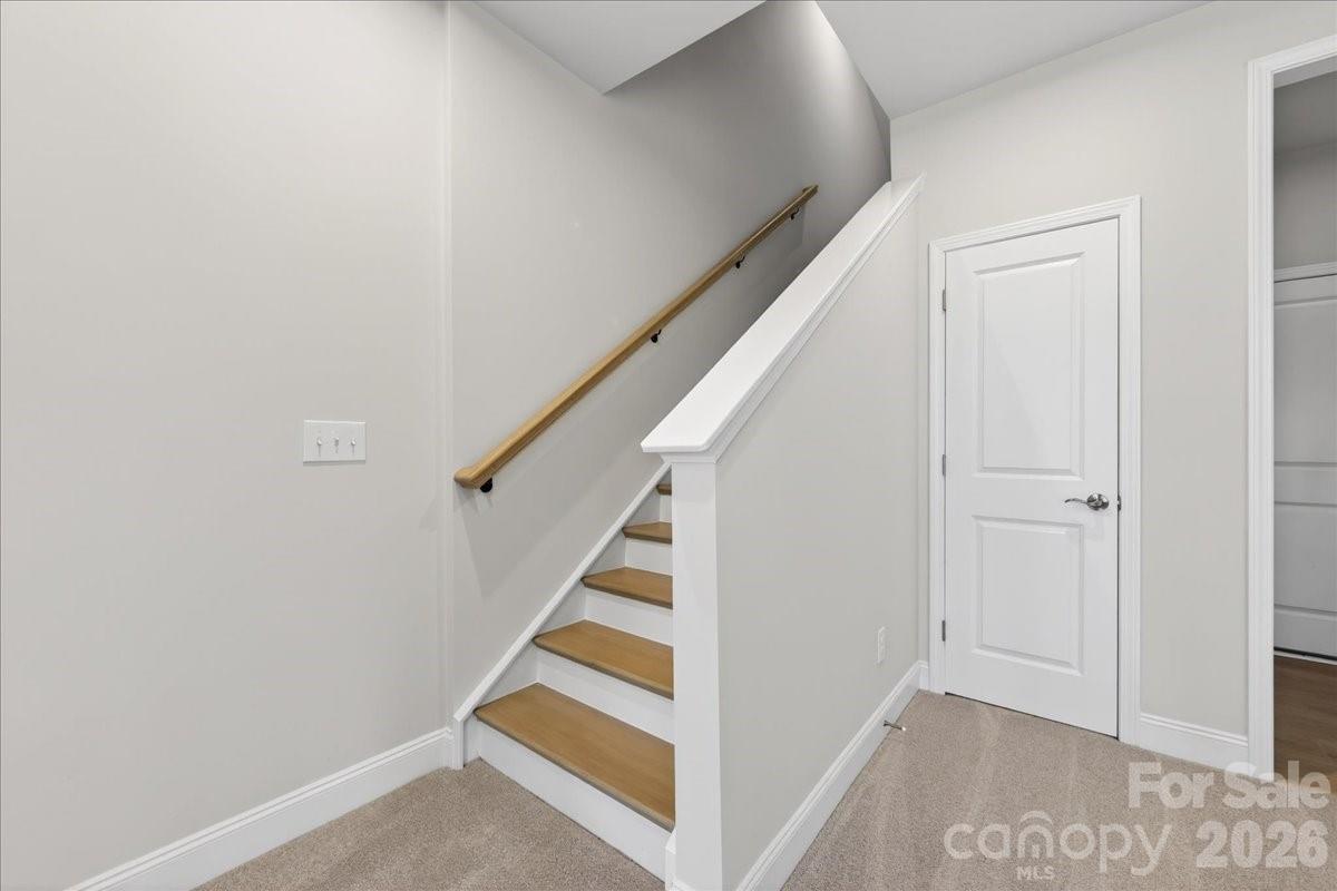 Photo 4 of 7933 Cedarsmith Court, Charlotte, NC