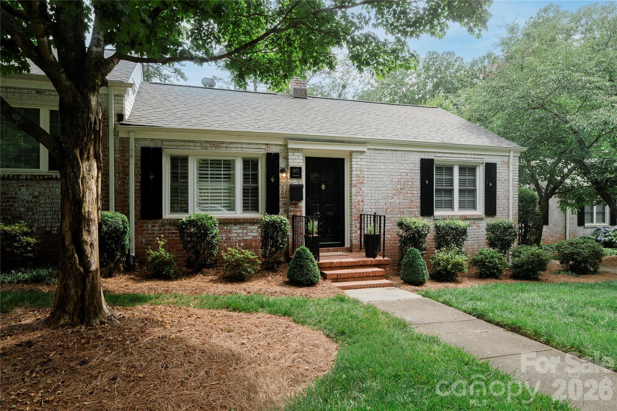 Photo 2 of 1972 Lynnwood Drive, Charlotte, NC