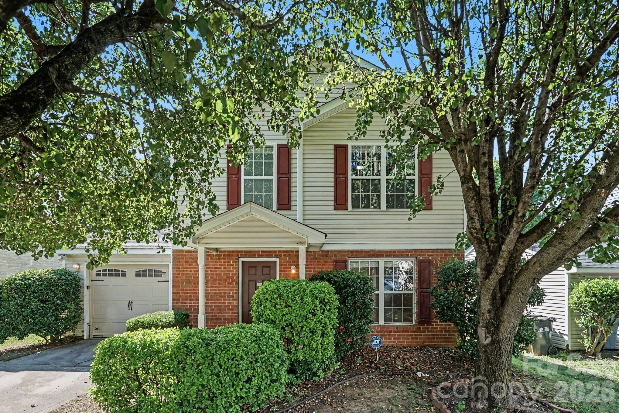 Home for sale at 1029 Jordans Pond Lane, Charlotte, NC — photo 1 of 17