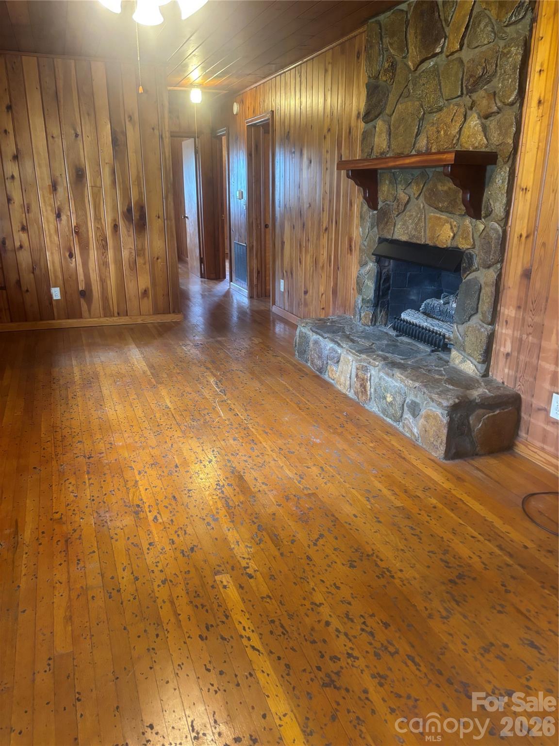 Home for sale at 819 N Piedmont Avenue, Kings Mountain, NC — photo 8 of 36