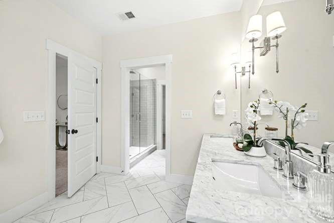 824 E 16th Street, Charlotte, NC - photo 22 of 39