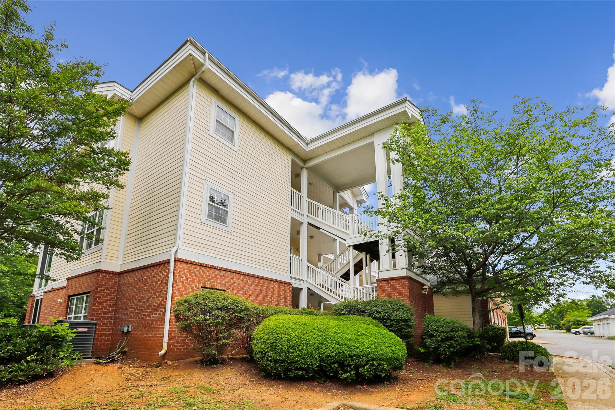 Photo 3 of 8923 Meadow Vista Road, Charlotte, NC