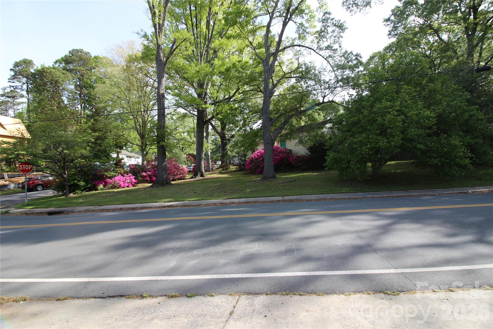 Photo 3 of 3300 Maywood Drive, Charlotte, NC