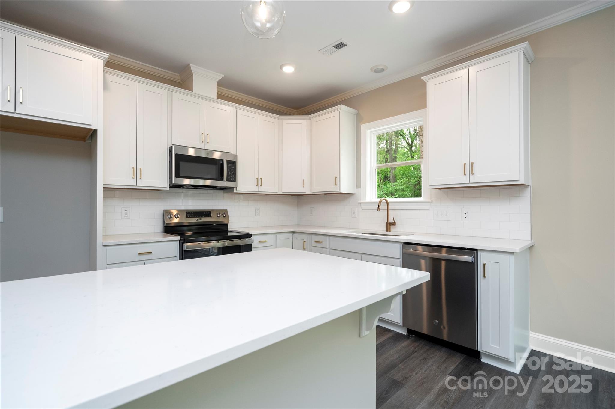 Photo 9 of 1721 Balfour Lane, Charlotte, NC