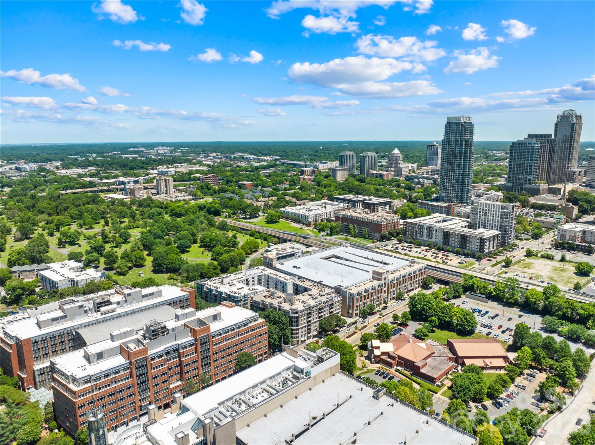 Photo 41 of 718 W Trade Street603, Charlotte, NC