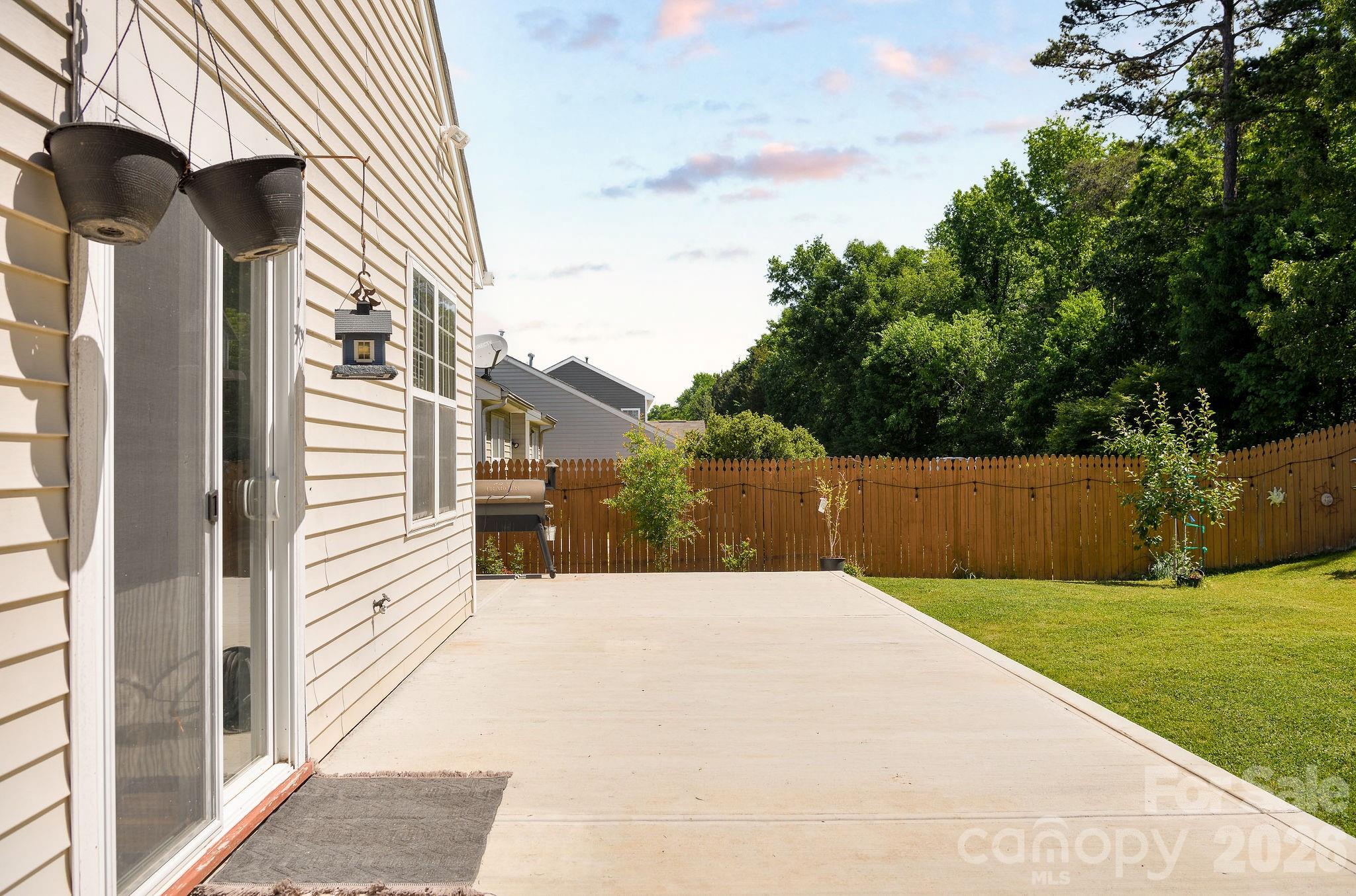 Photo 7 of 2926 Crawford Brook Lane, Charlotte, NC