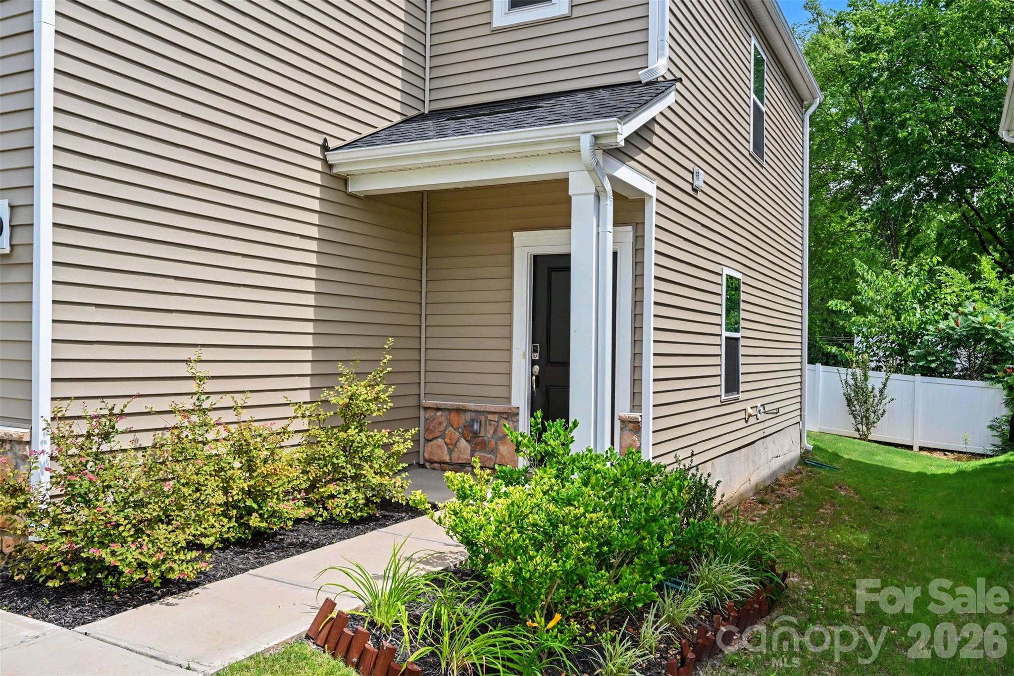 Home for sale at 1160 Harland Street, Charlotte, NC — photo 2 of 39