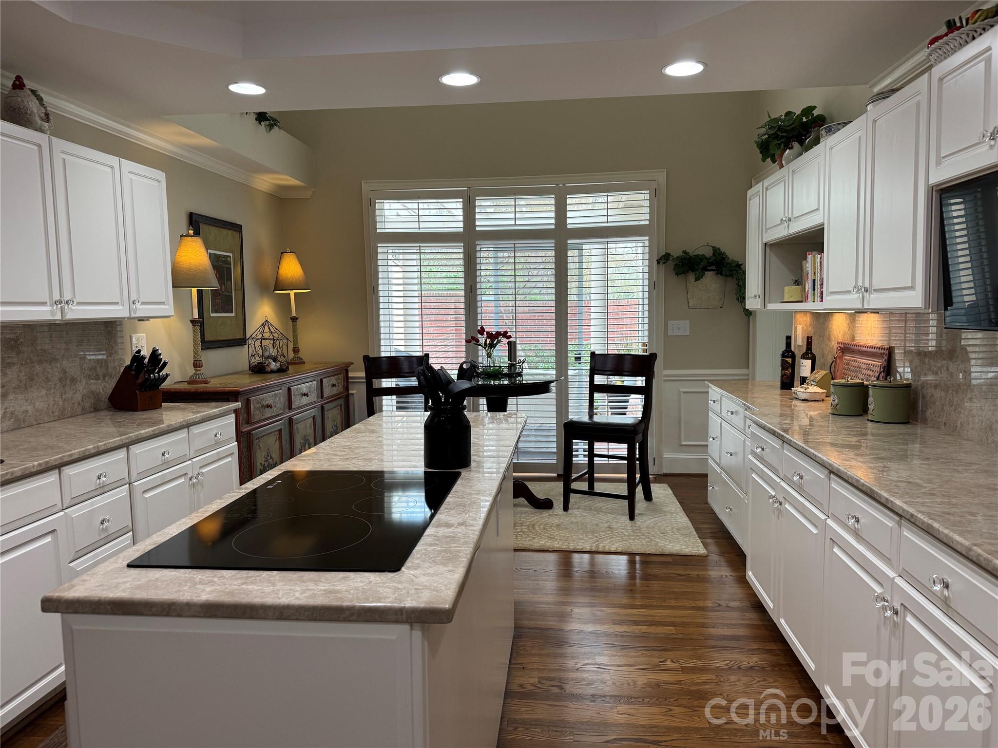 Photo 3 of 6507 Gaywind Drive, Charlotte, NC