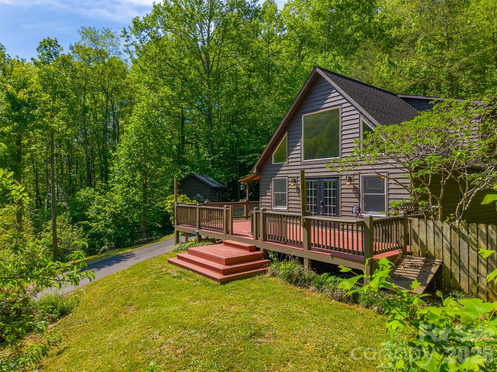 110 Wyoming Drive, Sylva, NC