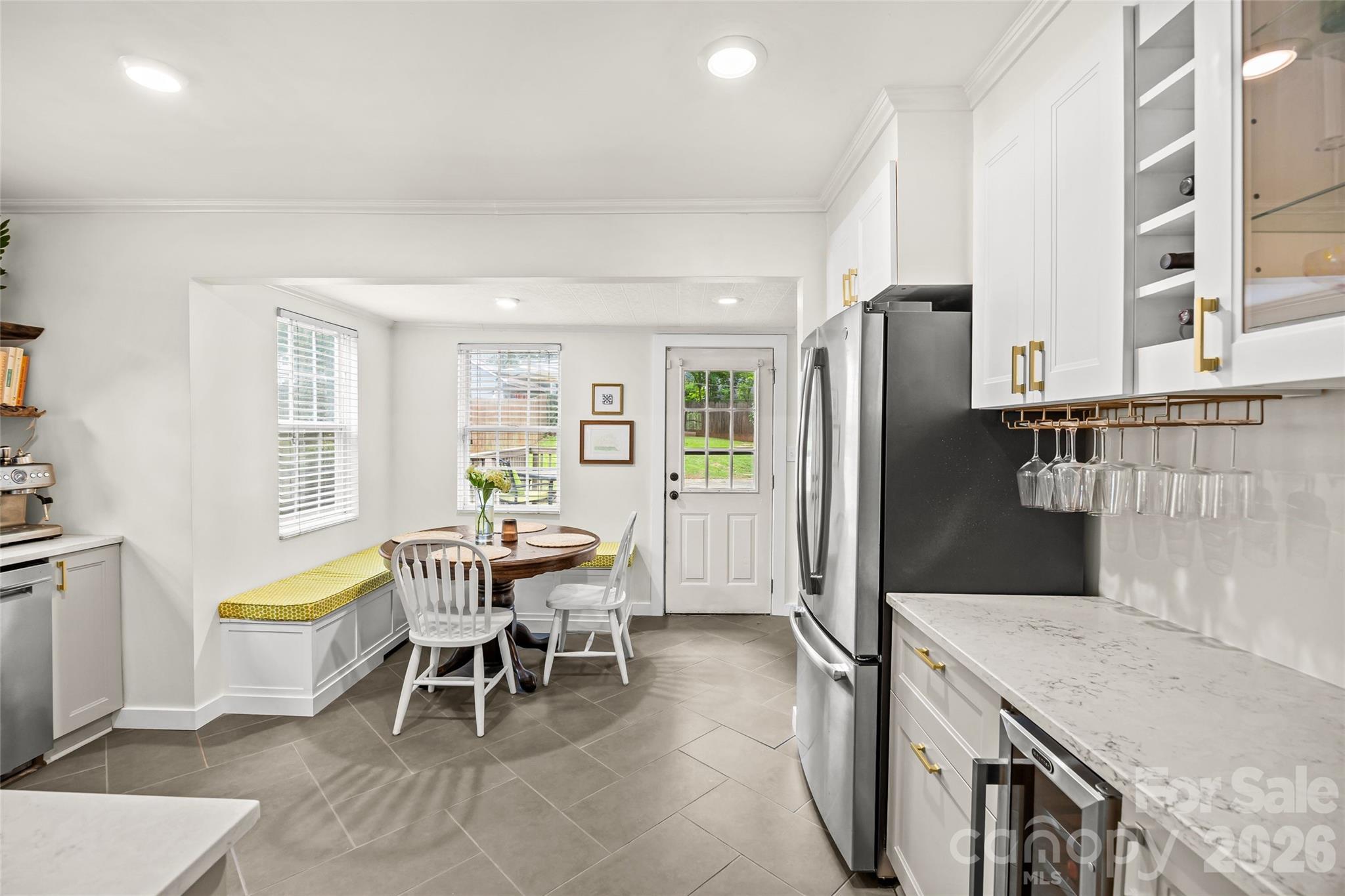 Photo 9 of 3225 Commonwealth Avenue, Charlotte, NC