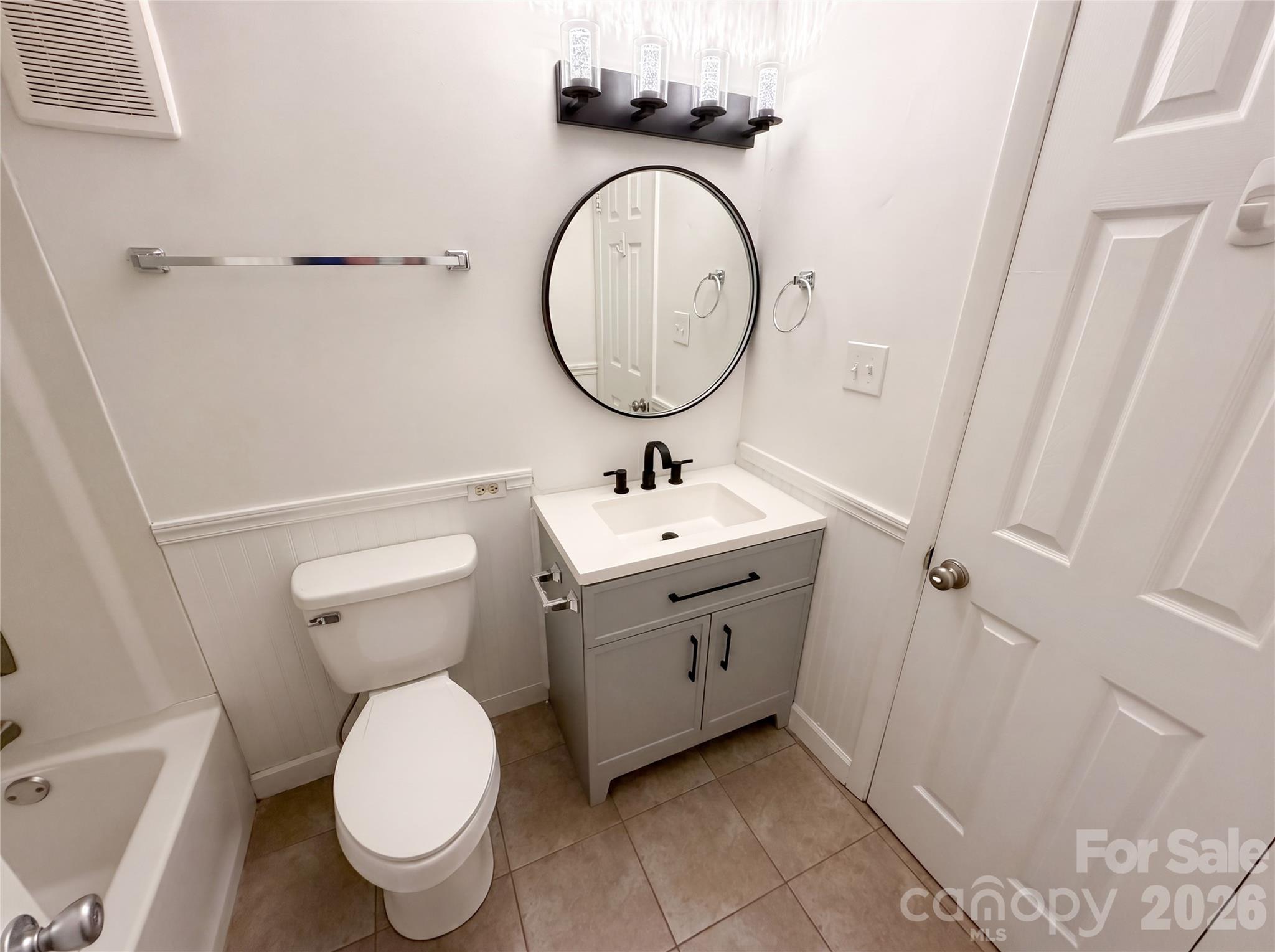 Photo 18 of 1625 Merry Oaks RoadD, Charlotte, NC