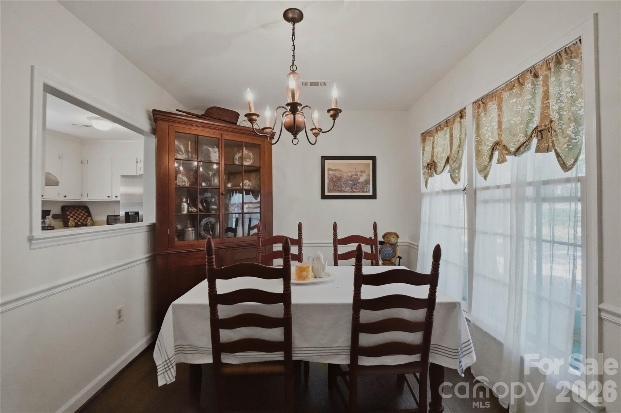 Photo 10 of 7626 Winterset Drive, Charlotte, NC