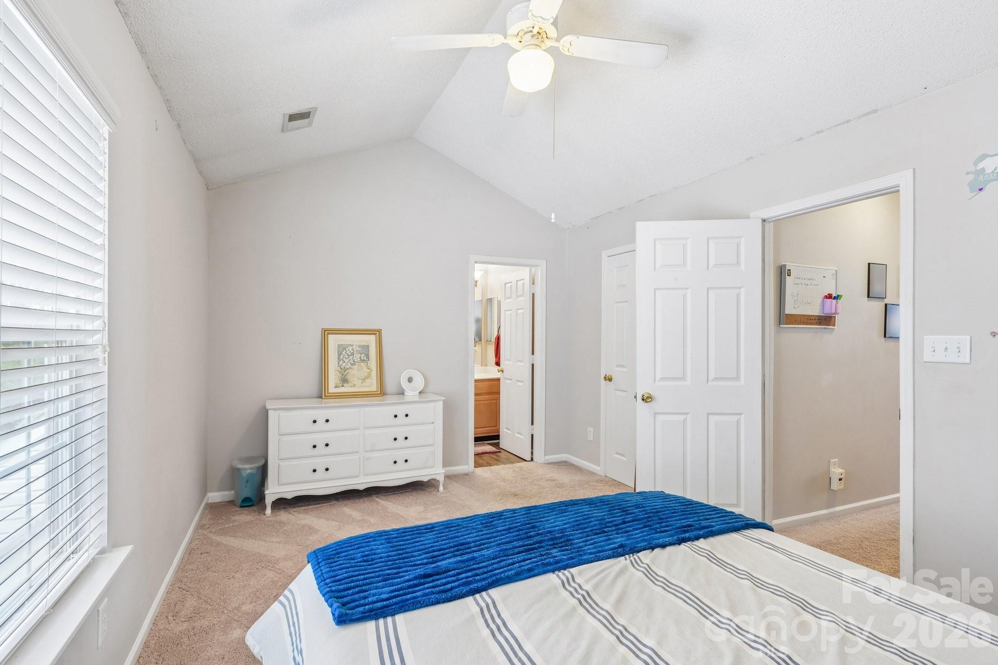 Photo 16 of 8406 Southgate Commons Drive, Charlotte, NC