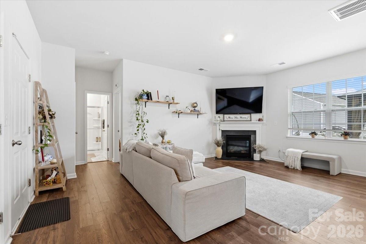 Photo 8 of 8022 Rowling Drive, Charlotte, NC