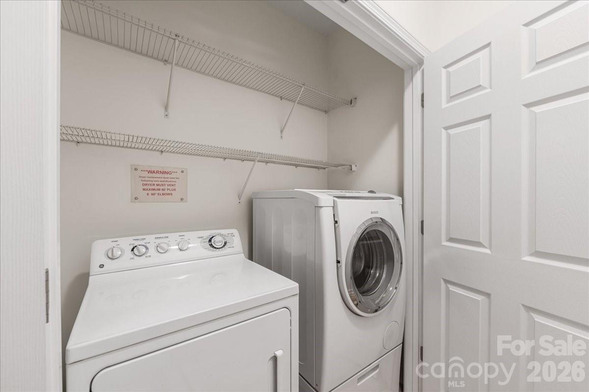 Photo 14 of 1000 E Woodlawn Road118, Charlotte, NC