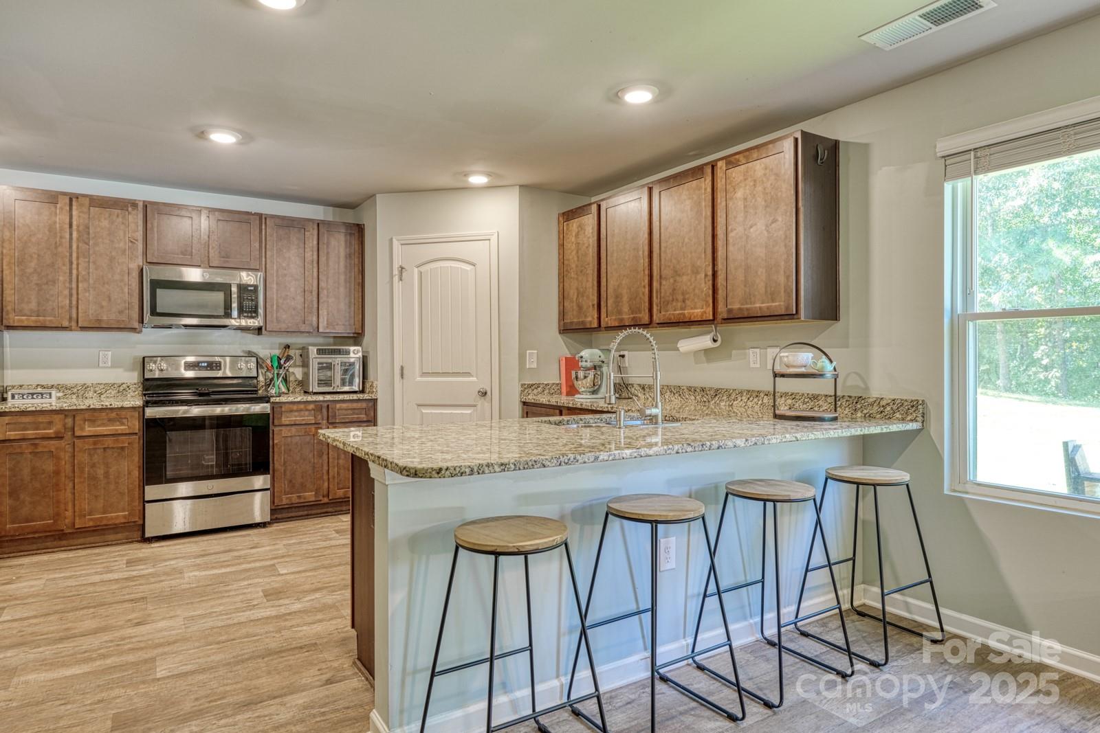 1281 Twin Bridge Road, Gaffney, SC - photo 11 of 39