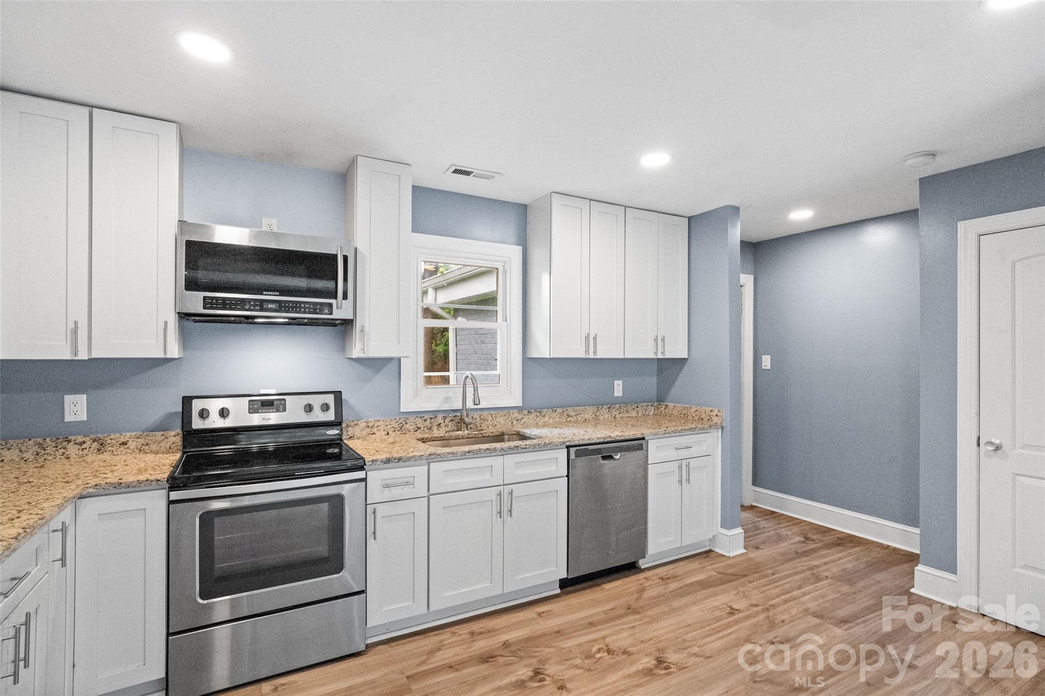 Photo 9 of 1626 Taylor Avenue, Charlotte, NC