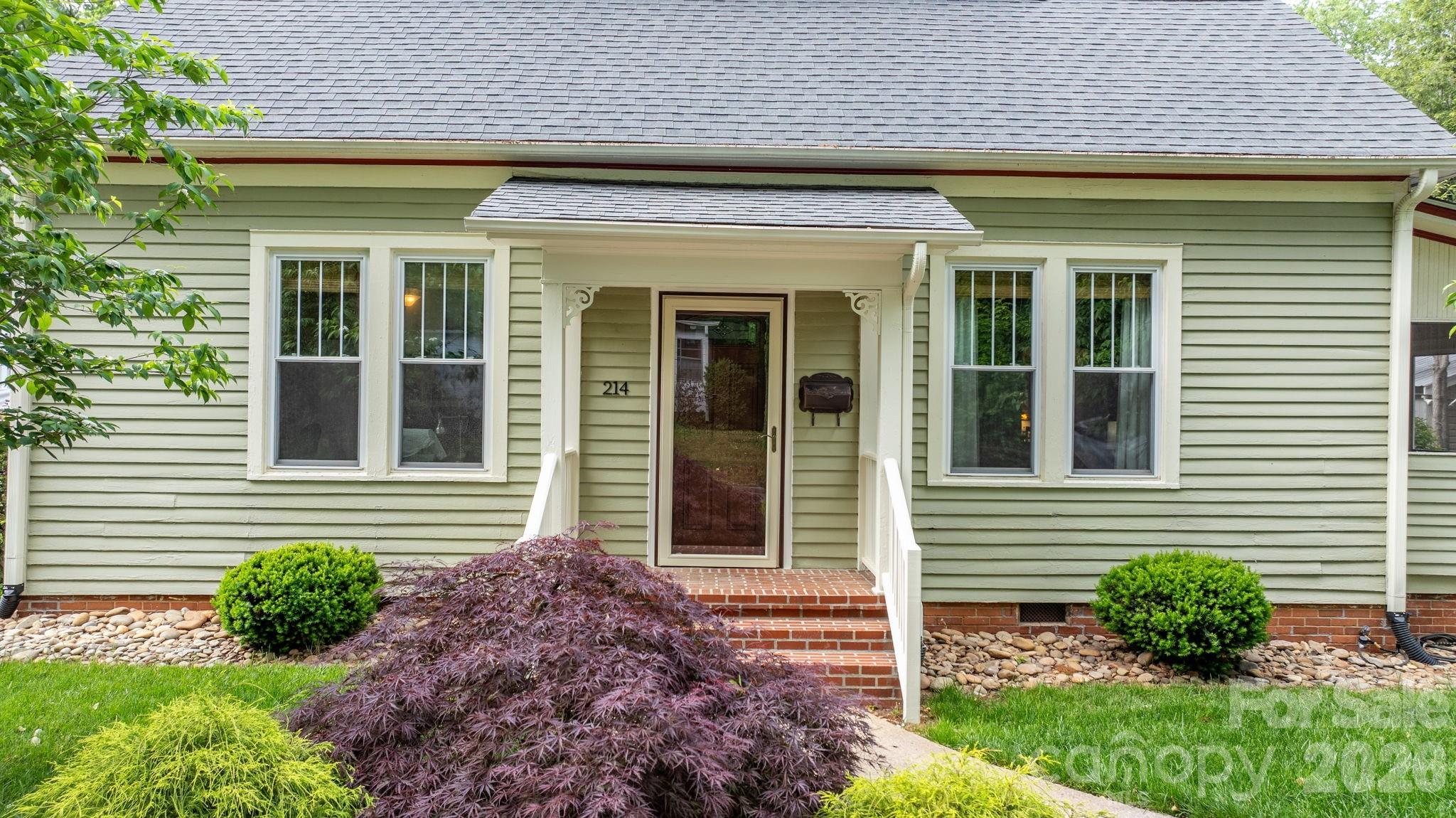 Photo 2 of 214 Webb Street, Statesville, NC