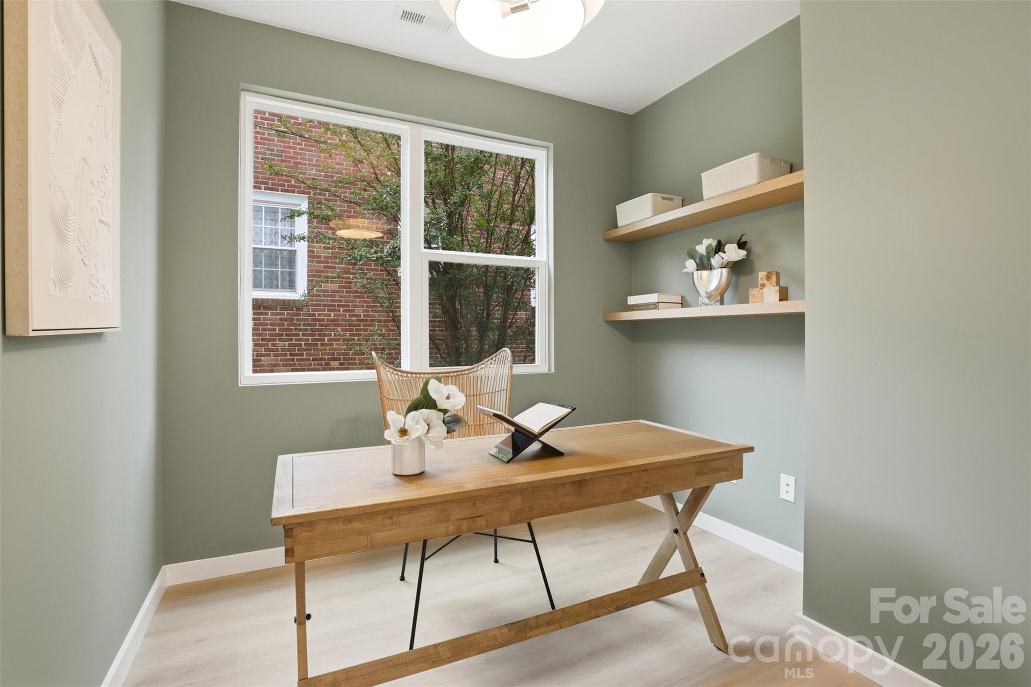 Photo 6 of 2822 Dogwood Avenue, Charlotte, NC