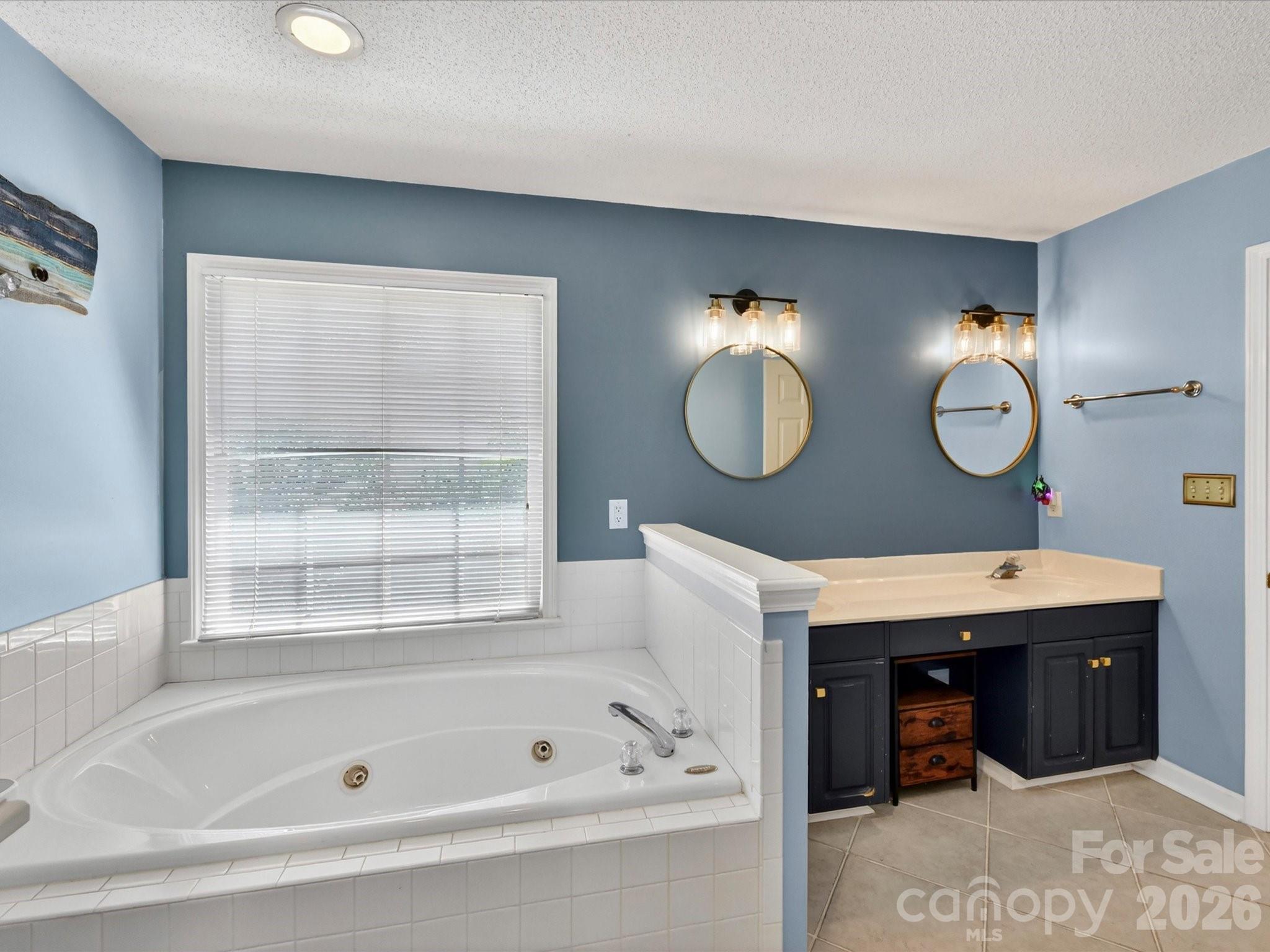Photo 14 of 4303 Stonefield Drive, Charlotte, NC