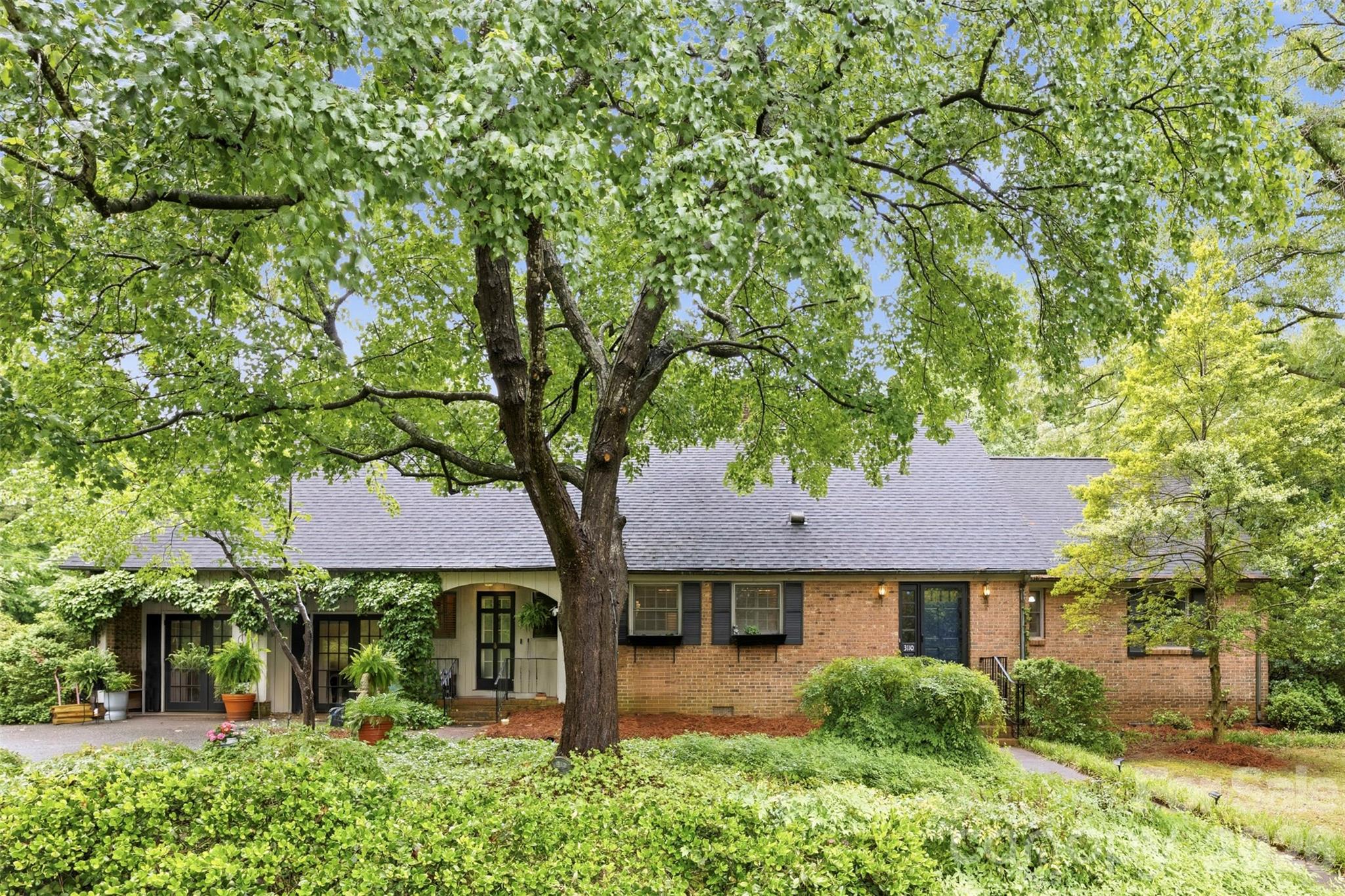 Photo 4 of 3110 Robinwood Road, Gastonia, NC