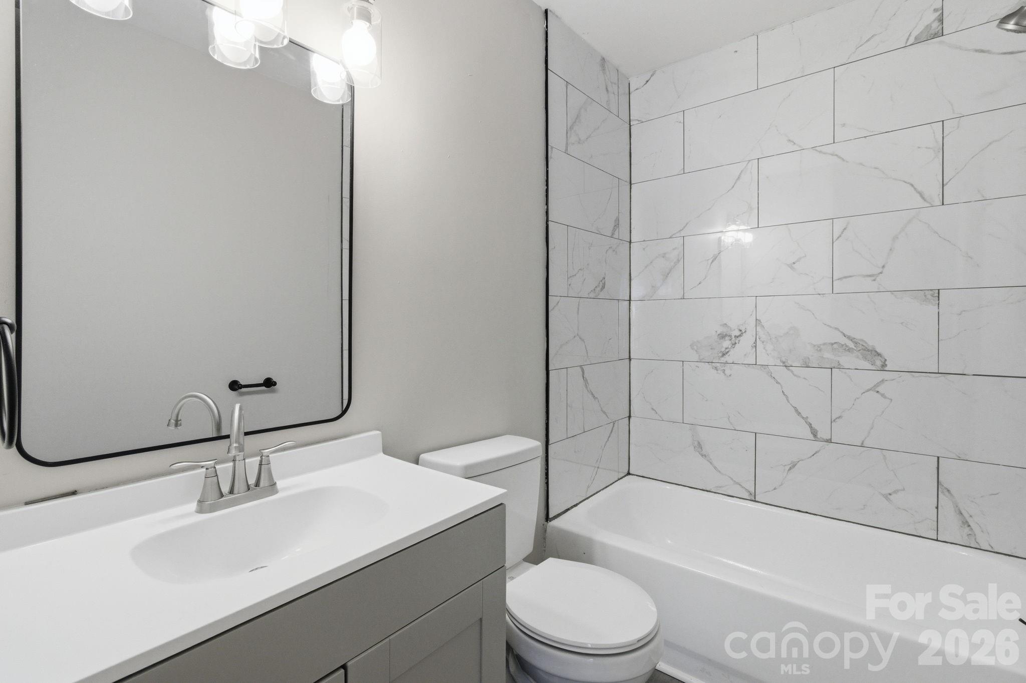 Photo 7 of 2732 Thornton Road, Charlotte, NC