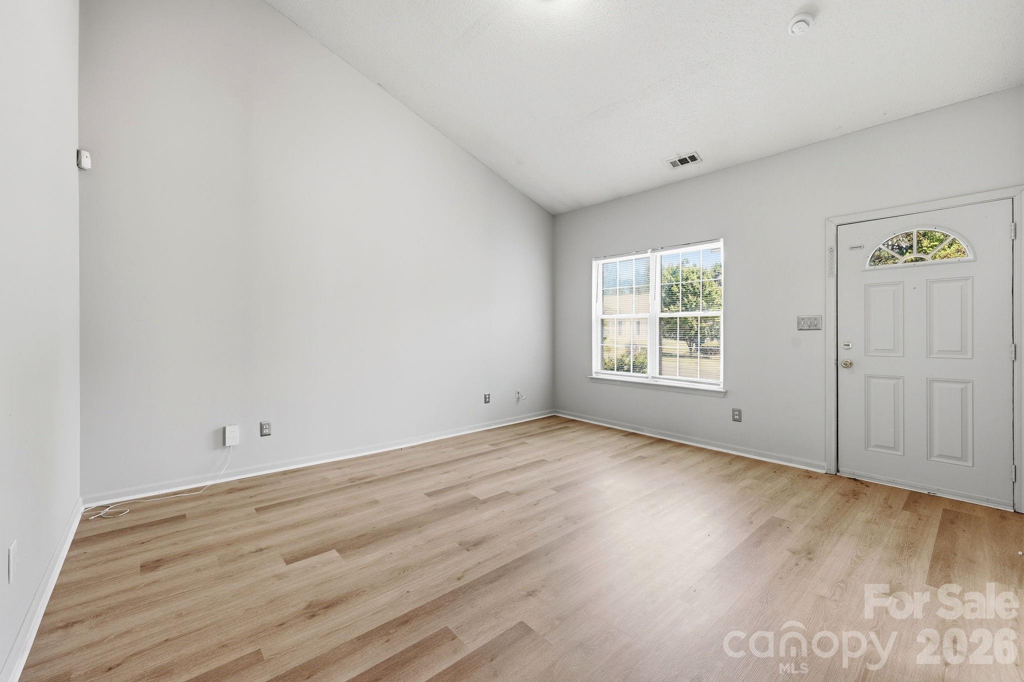6330 Derryfield Drive, Charlotte, NC - photo 3 of 25