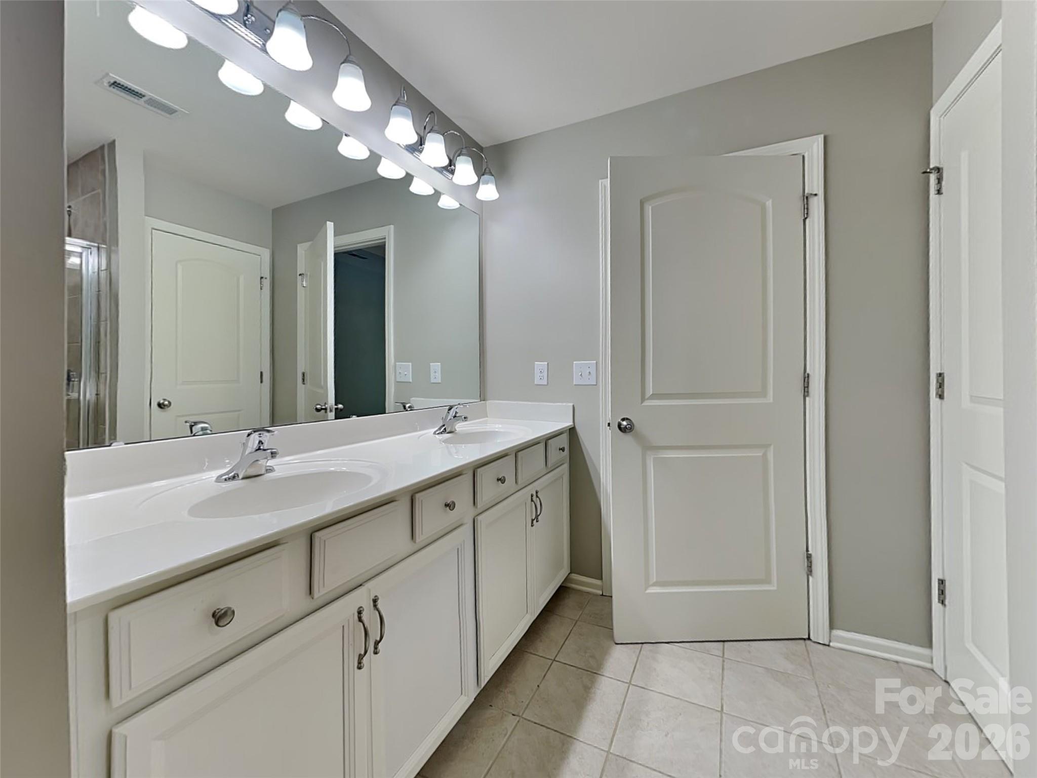 9425 Hartington Place, Charlotte, NC - photo 7 of 23