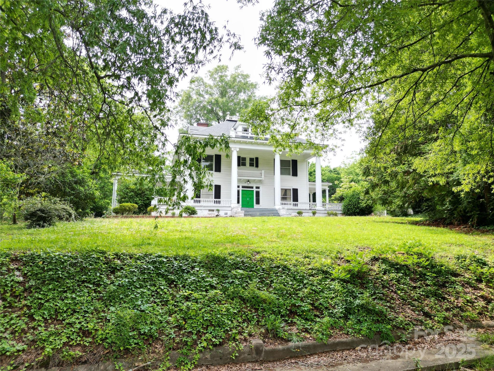 Photo 2 of 206 Rose Terrace, Wadesboro, NC