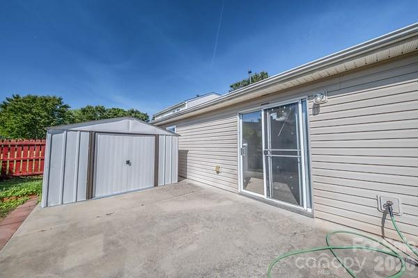 Photo 16 of 2416 Buckleigh Drive, Charlotte, NC