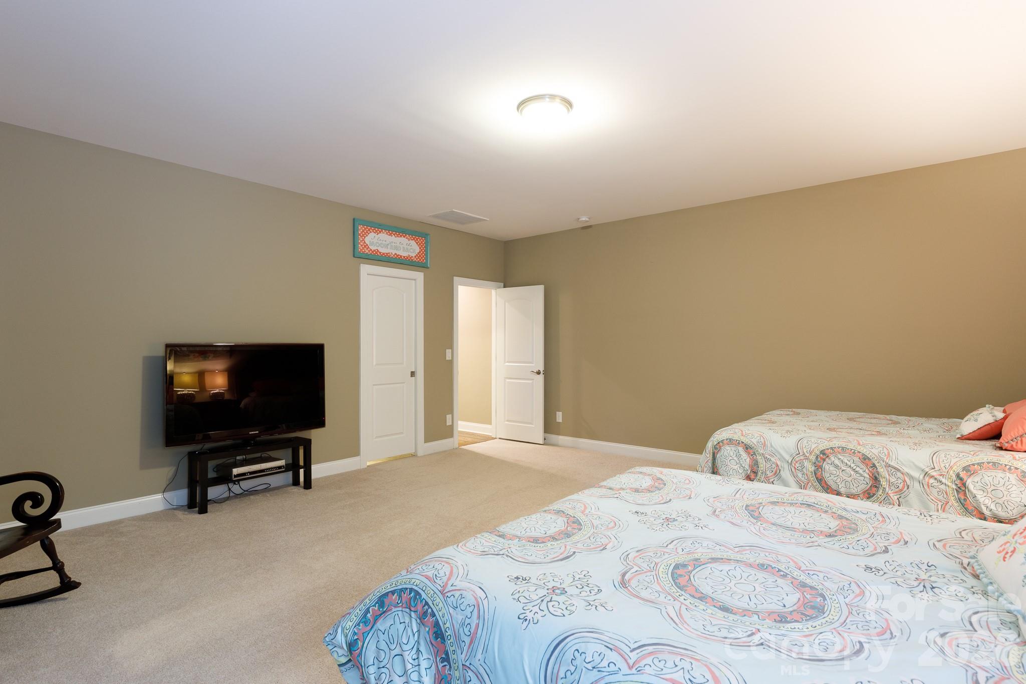 6704 Montgomery Road, Lake Wylie, SC - photo 26 of 42