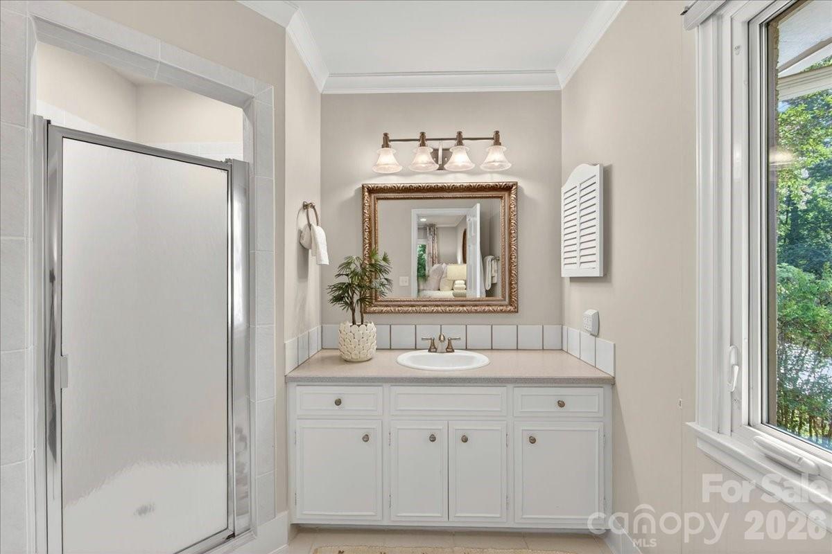 Photo 31 of 1128 Court Drive, Charlotte, NC