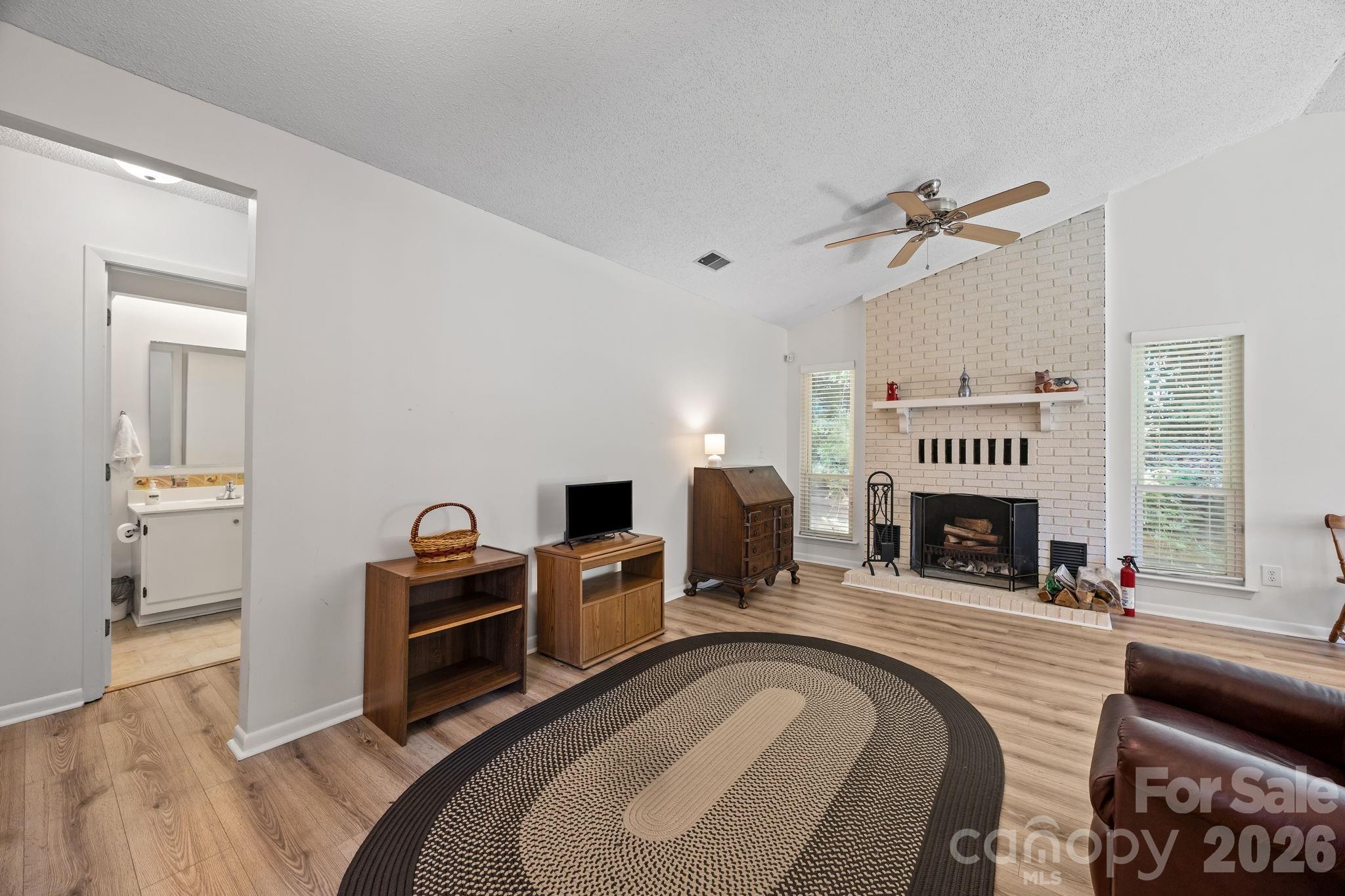 Photo 3 of 1057 Sardis Cove Drive, Charlotte, NC