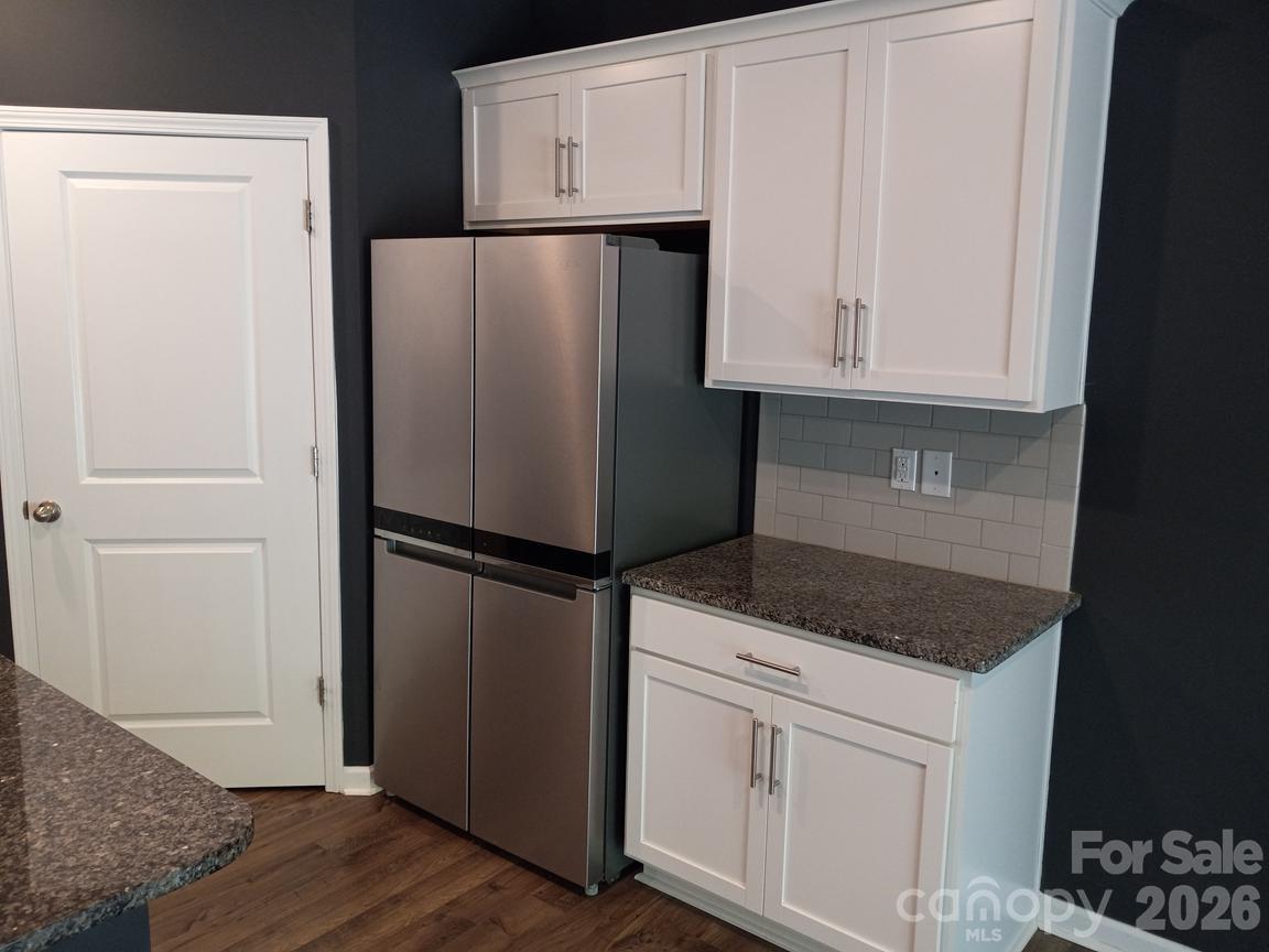 Photo 3 of 5108 Briscoe Drive, Charlotte, NC
