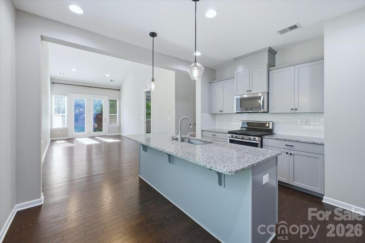 Photo 5 of 5618 Stonewells Drive, Charlotte, NC