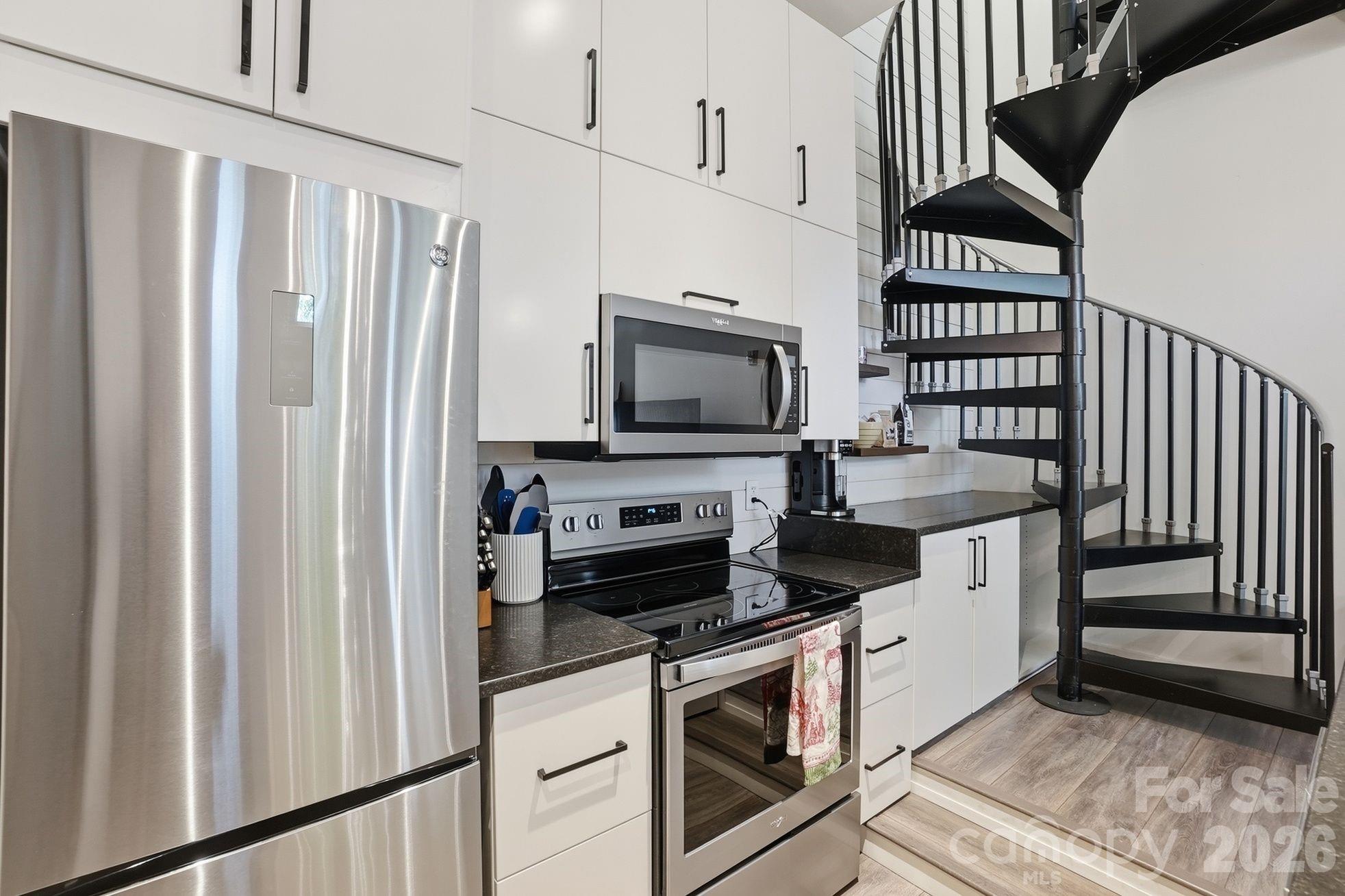 Photo 8 of 2088 Euclid Avenue, Charlotte, NC