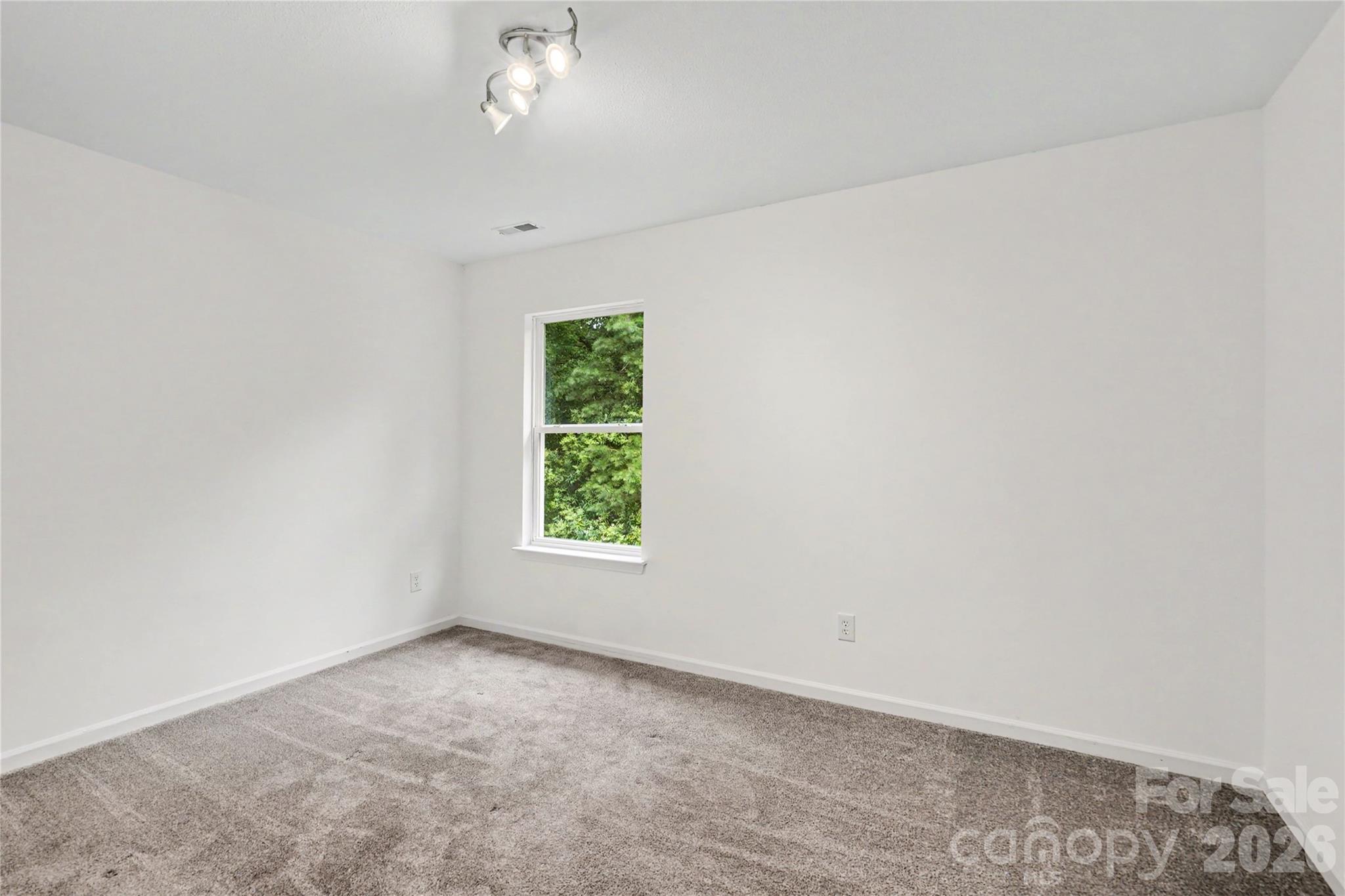 Home for sale at 2823 Forest Grove Court, Charlotte, NC — photo 9 of 17