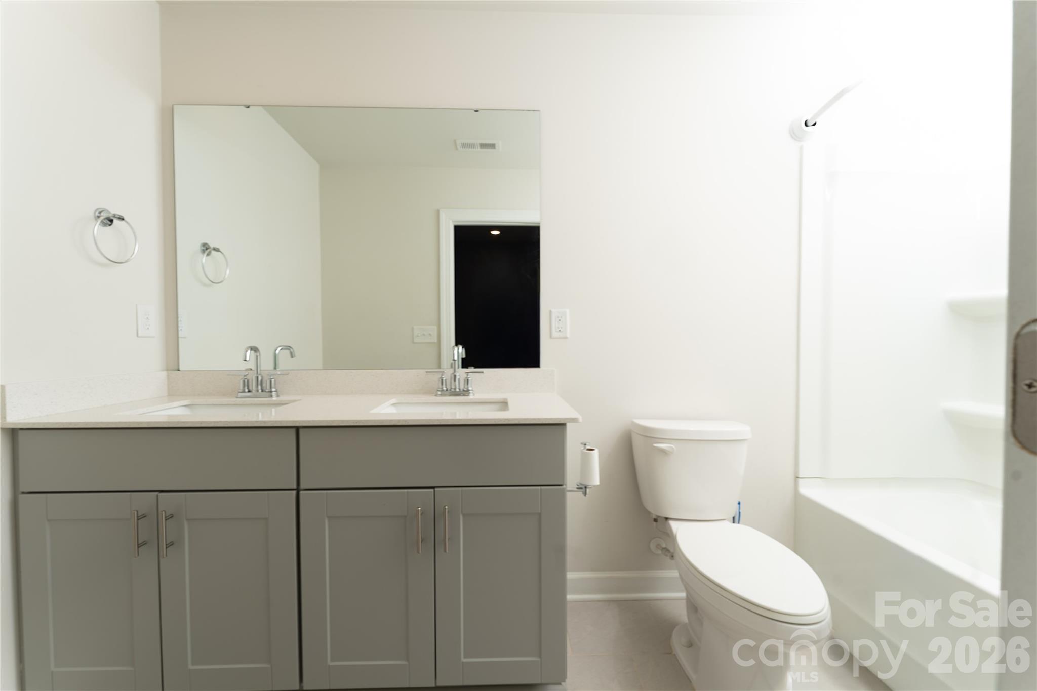 Photo 30 of 4107 Honey Locust Drive, Charlotte, NC