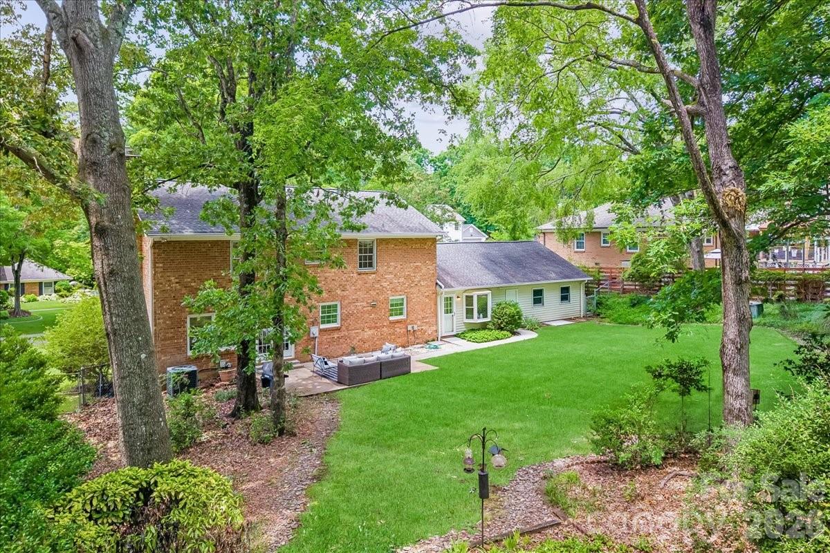 Photo 28 of 1024 Court Drive, Charlotte, NC