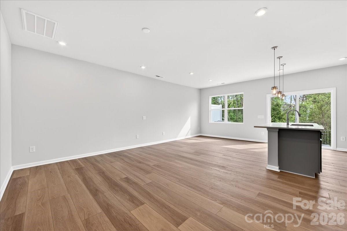 Photo 7 of 6057 Longar Lane, Charlotte, NC