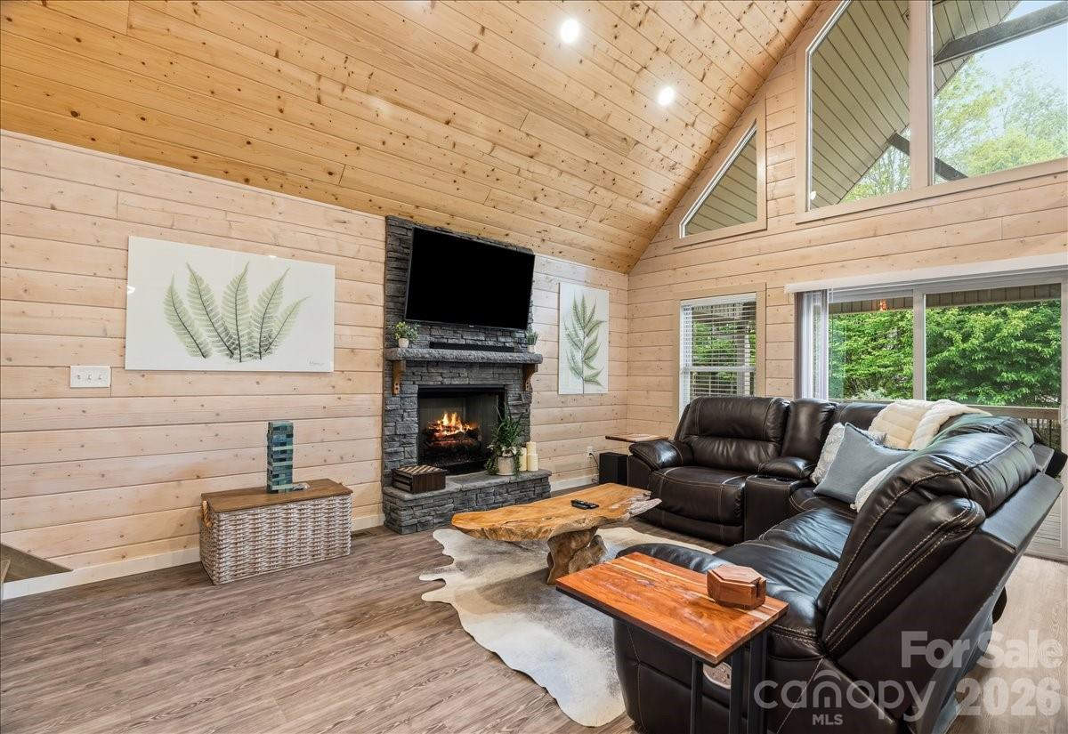 33 Indian Trace Road, Maggie Valley, NC - photo 13 of 43