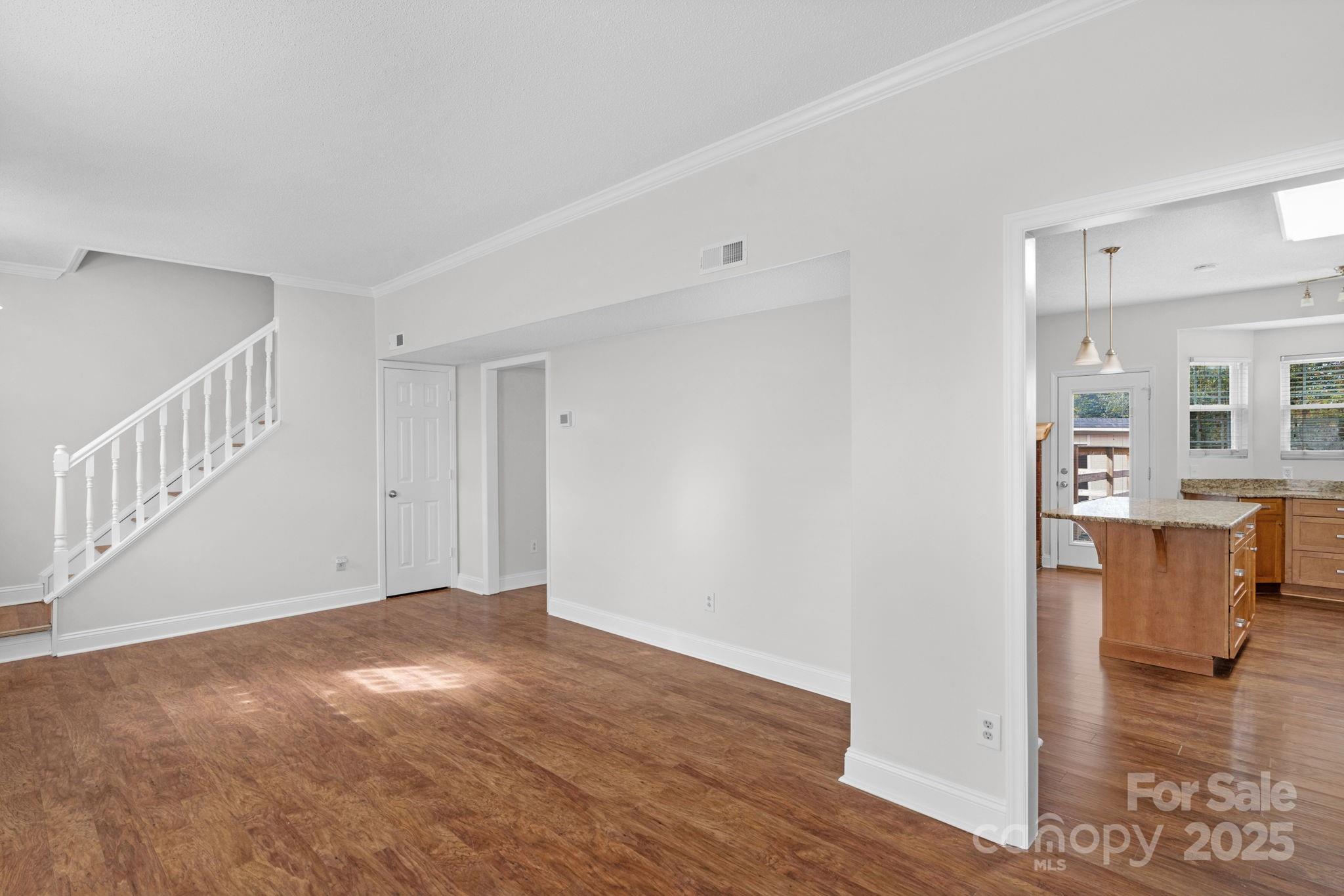 Photo 11 of 6109 Tartan Green Court, Charlotte, NC