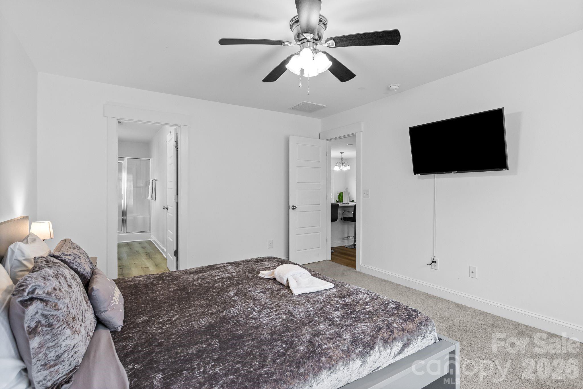 Photo 26 of 4117 Colebrook Road, Charlotte, NC