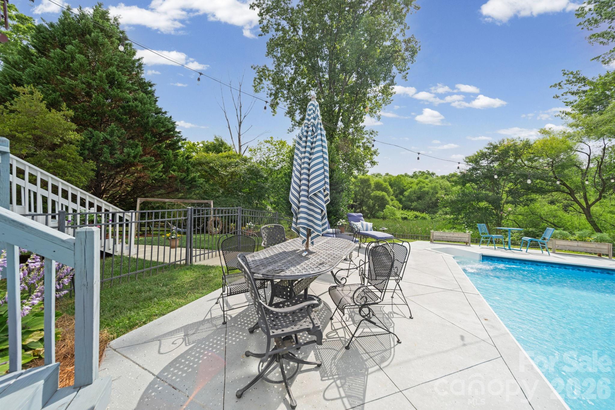 Photo 32 of 10203 Rougemont Lane, Charlotte, NC
