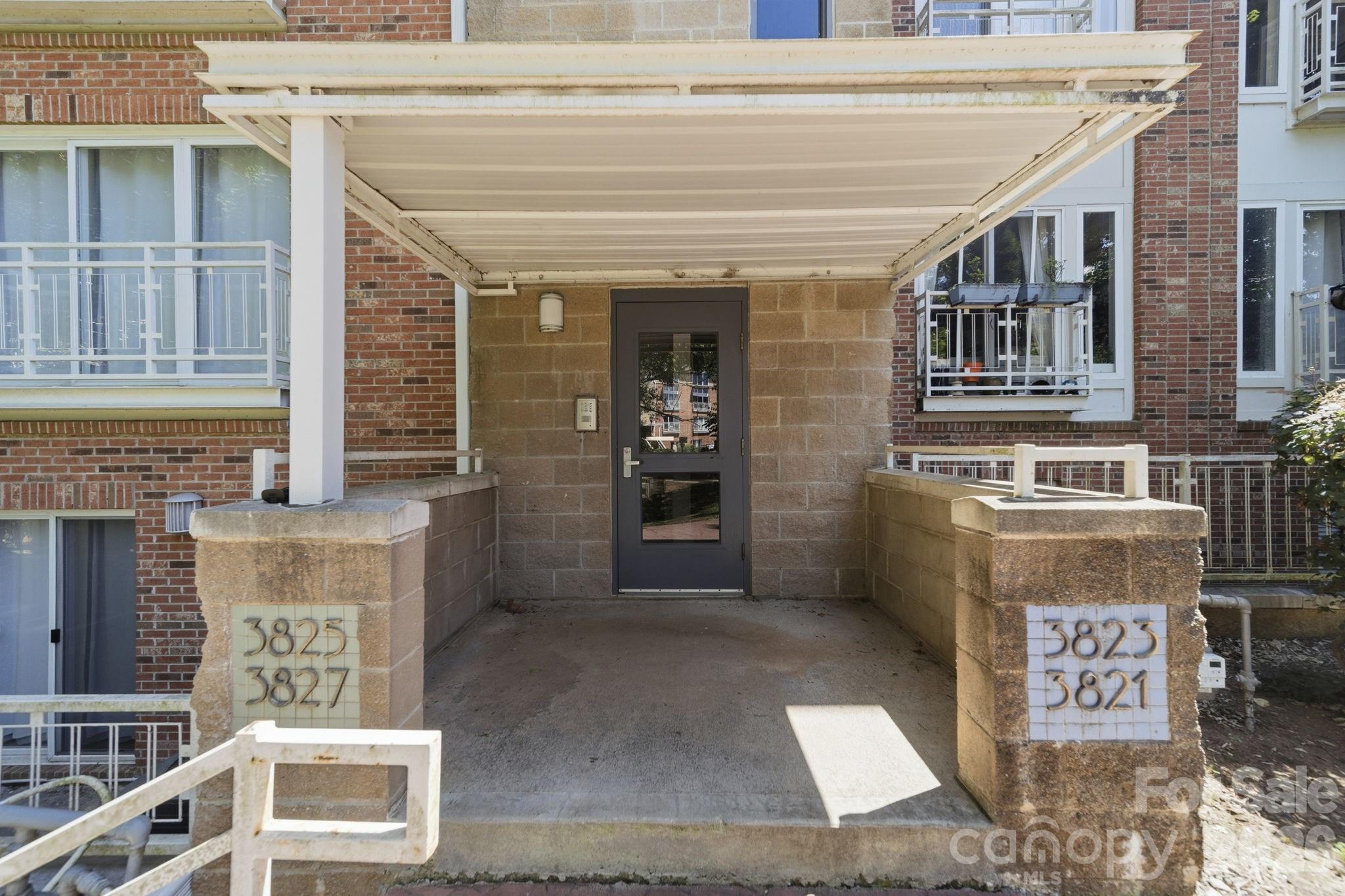 Photo 4 of 3825 Picasso Court, Charlotte, NC