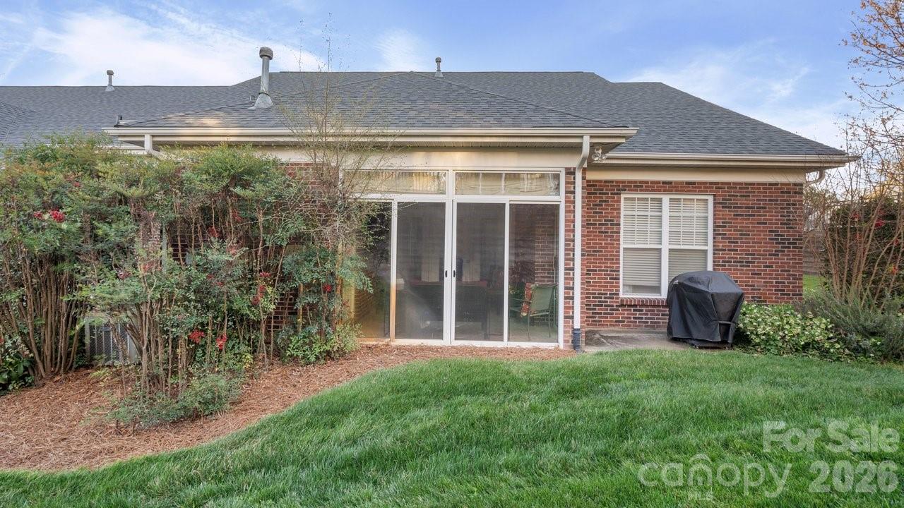 Photo 12 of 2820 Summer Valley Court, Charlotte, NC