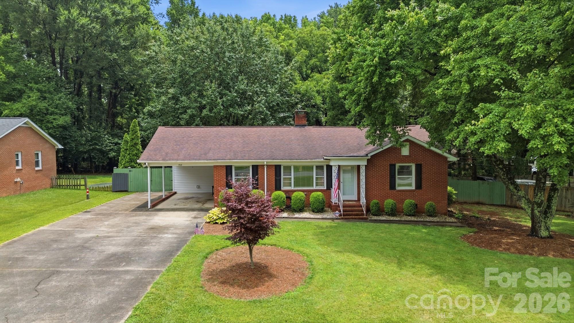 Photo 38 of 7919 Linda Lake Drive, Charlotte, NC
